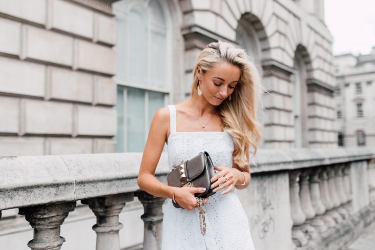 How To Wear White this Summer - Fashion Mumblr