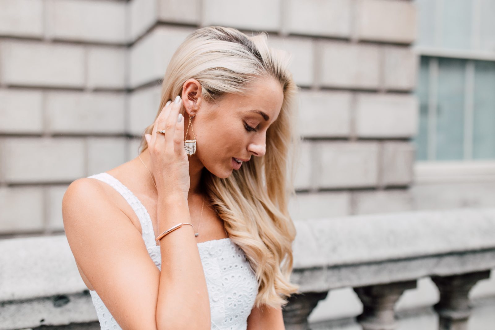 How To Wear White this Summer - Fashion Mumblr