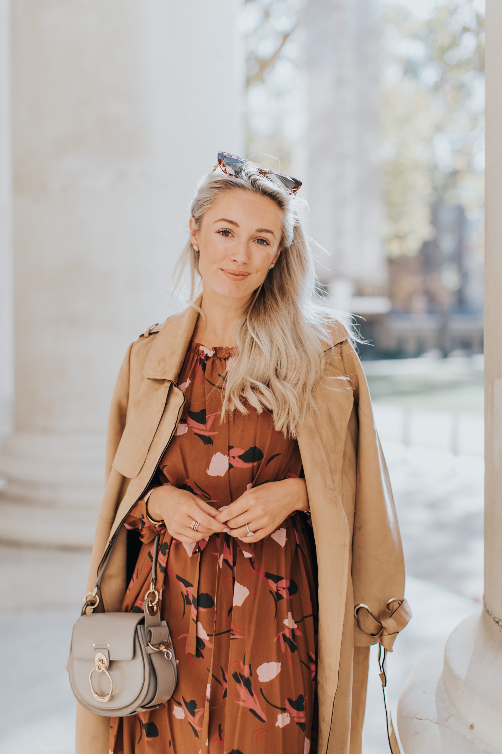 Styling Fall Florals - How To Wear Your Favourite Summer Trends this ...