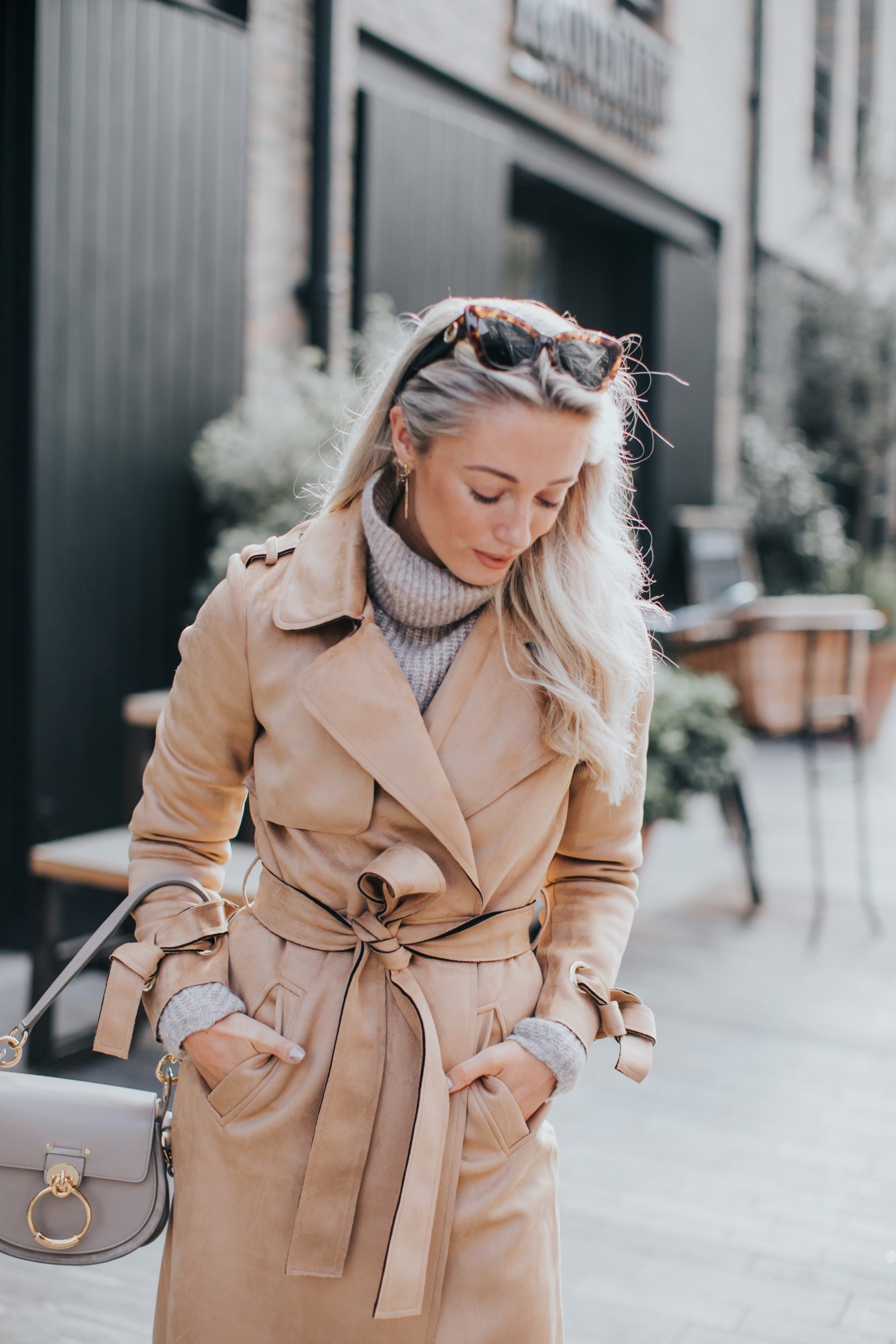 How To Look Chic When It's Cold! - Fashion Mumblr