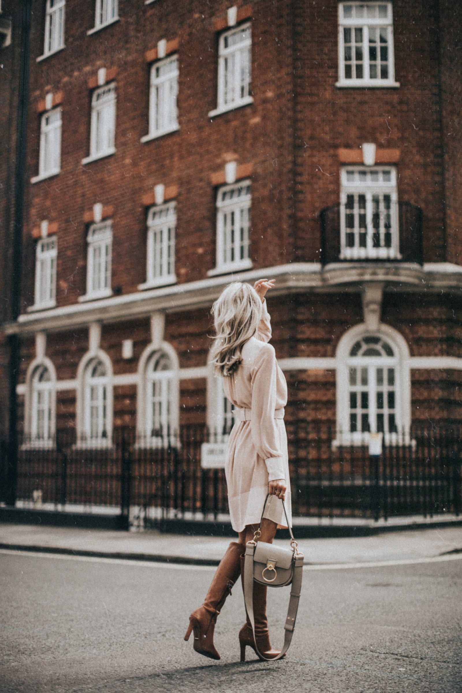 The Very Old Fashion Trend that is SO RIGHT right now - Fashion Mumblr